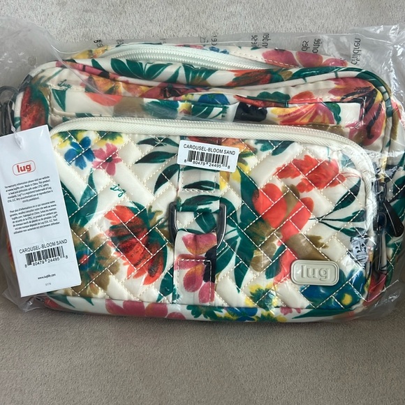 lug | Bags | Nwt Lug Carousel Convertible Crossbody Bag In Bloom Sand ...